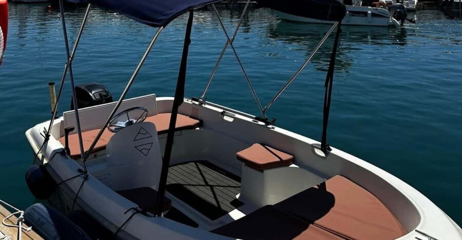 Marbella: Puerto Banús Boat Rental with No License Needed - Who Should Consider This Experience?
