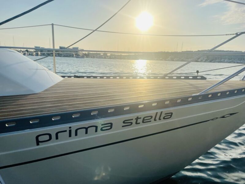 Marina Del Ray: Private Therapy Sail with small plate & vino - Key Points