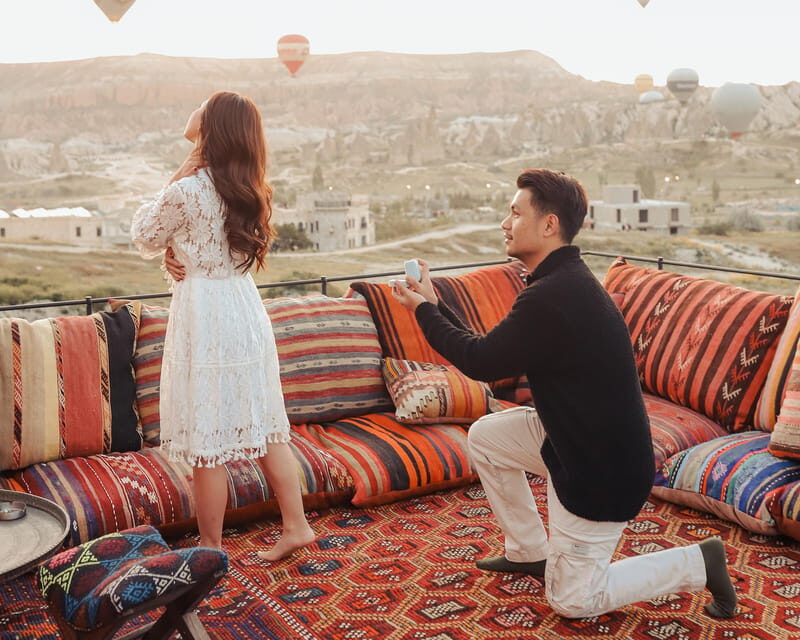 Marriage proposal surprise with breakfast balloons - What’s Included and What’s Not