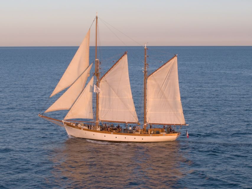 Marseille: Frioul Islands Sunset Cruise with Cocktail Dinner - What’s Included and Practical Tips