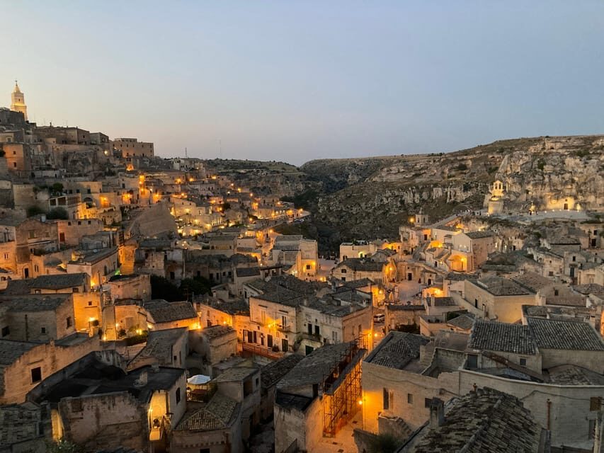 Matera: private tour and an ancient bakery in Altamura - Visiting a “Casa Grotto”: Living History