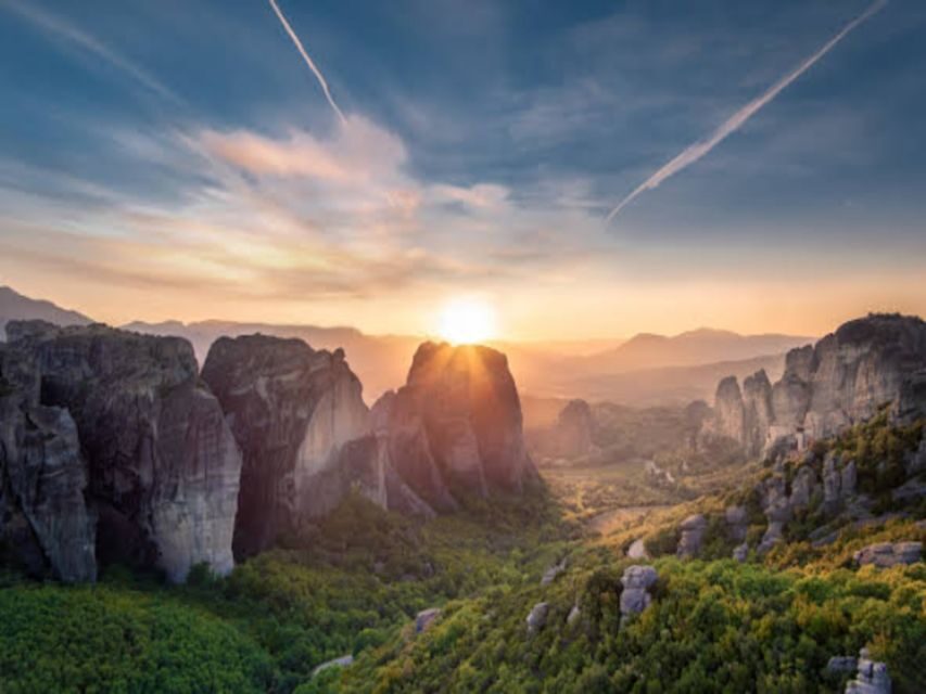 Meteora Private Full Day Tour from Athens & Free Audio Tour - The Itinerary in Detail: What to Expect