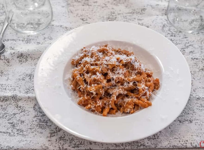 Milan: Hands-On Pasta & Dessert Cooking Class & Wine Pairing - Introduction