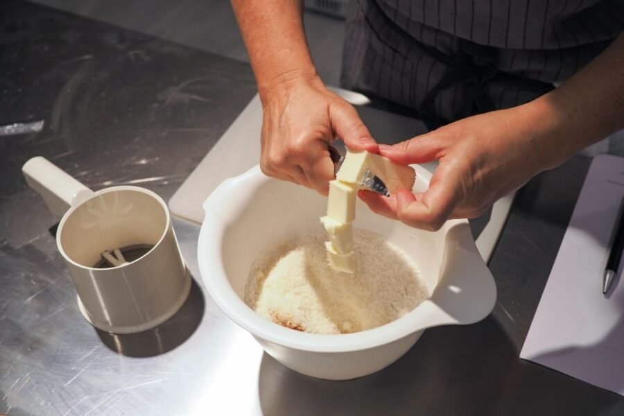Milan: Italian Cooking Class with Food and Wine - The Details of the Class