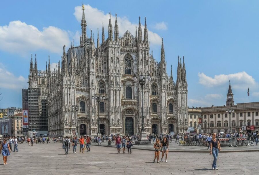 Milan: Private Guided Walking Tour with Aperitif - FAQ