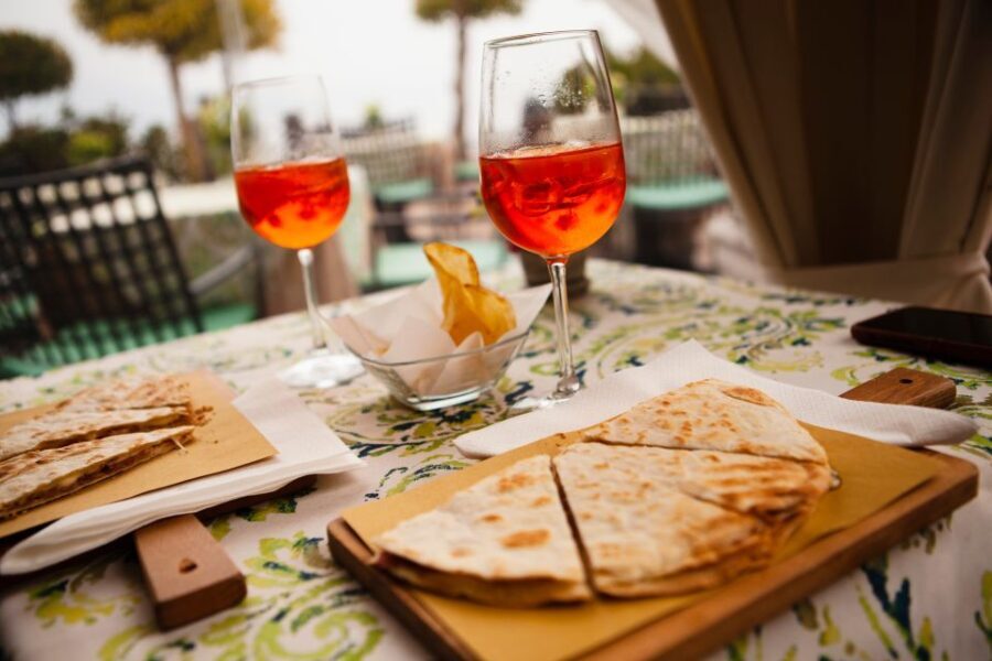 Milan: Private Guided Wine Tasting Tour with Optional Snacks - Why This Tour Works