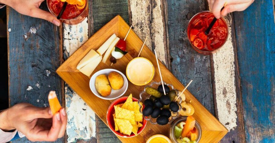 Milan: Private Tour with Drinks & Bites in Centro Storico - Who Should Consider This Tour?