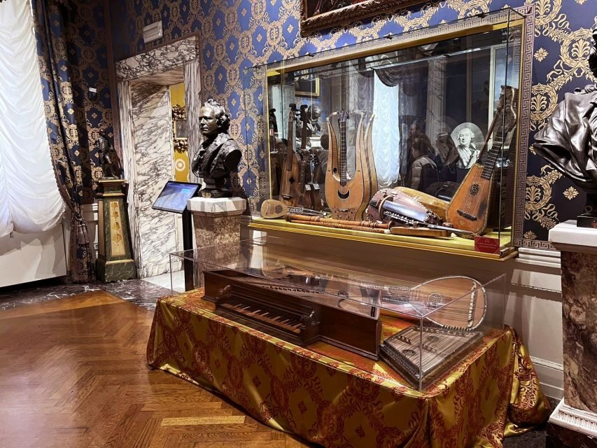 Milan: Scala Theater and Duomo Cathedral Guided Tour - The Itinerary Breakdown