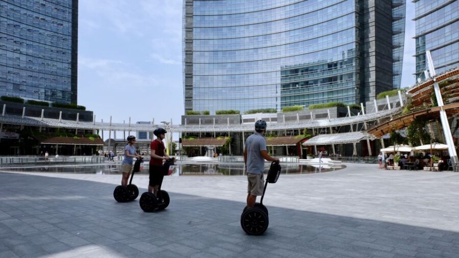 Milan: SEGWAY Tour with Live Tourist Guide 2 hours & half - The Sum Up