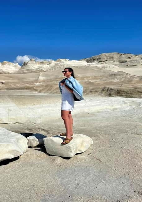 Milos: Jeep Safari Sunset Adventure with Wine and Snacks - The Itinerary Breakdown