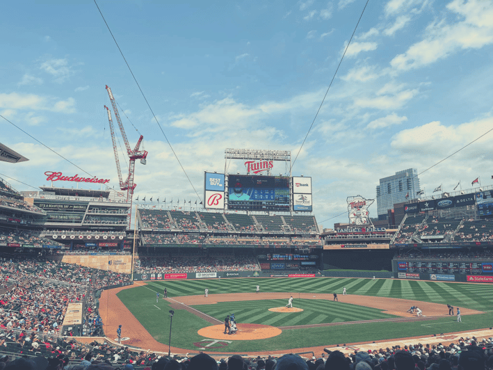Minnesota Twins Baseball Game at Target Field - Minnesota Twins Baseball Game at Target Field: An Authentic Minnesota Experience