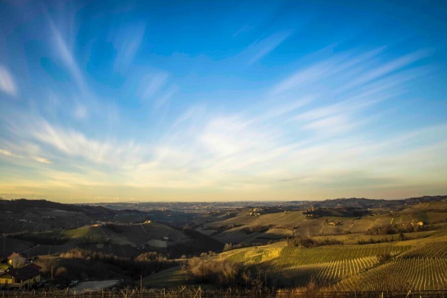 Monforte d'Alba: Jacuzzi Ritual with Wine Tasting - The Experience: A Thorough Breakdown