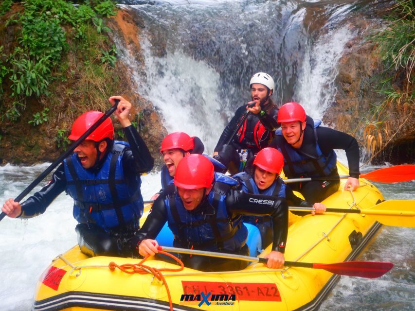 Montanejos: Guided Whitewater Rafting Adventure - The Location: Montanejos and Its Natural Setting