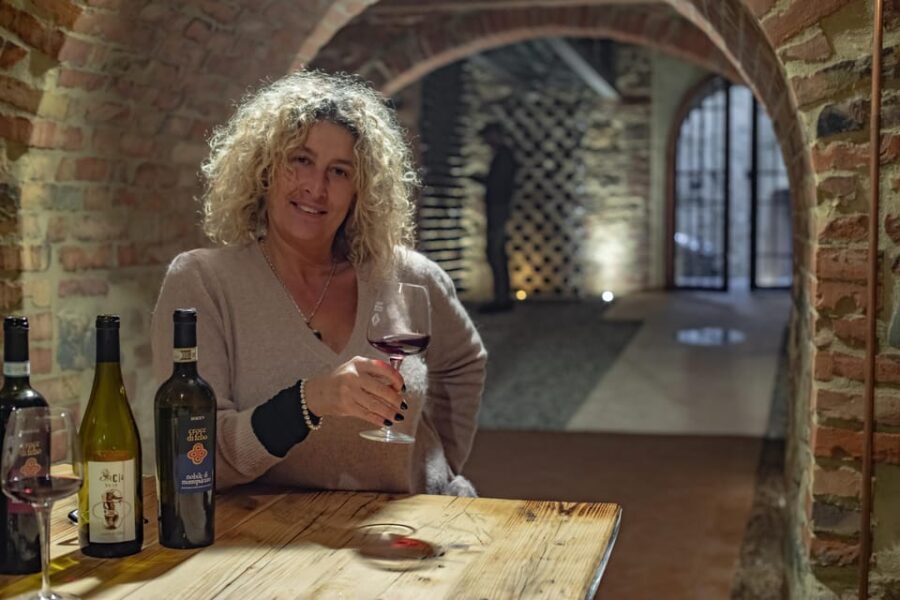 Montepulciano Caveau di Evelina Experience 3 old vintages tasting - FAQ