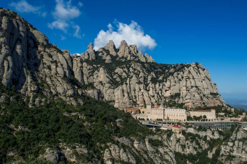 Montserrat: Private transfer to Montserrat - Key Points