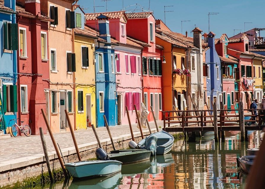Murano Glass Factory, Burano Lace Shop & Torcello - First Stop: Murano, the Glass Capital