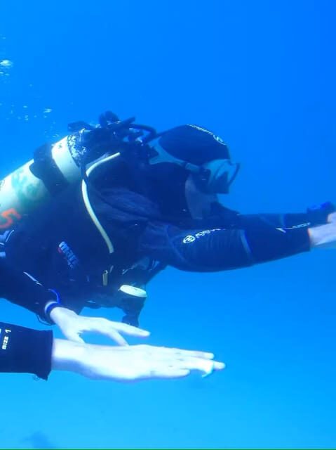 My first scuba dive into the Ocean from Sao Miguel - The Experience’s Strengths and Limitations