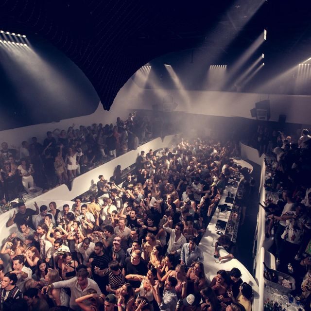 Mykonos: VIP Nightlife Reservations - Evening in Mykonos Town: Dining and Dancing