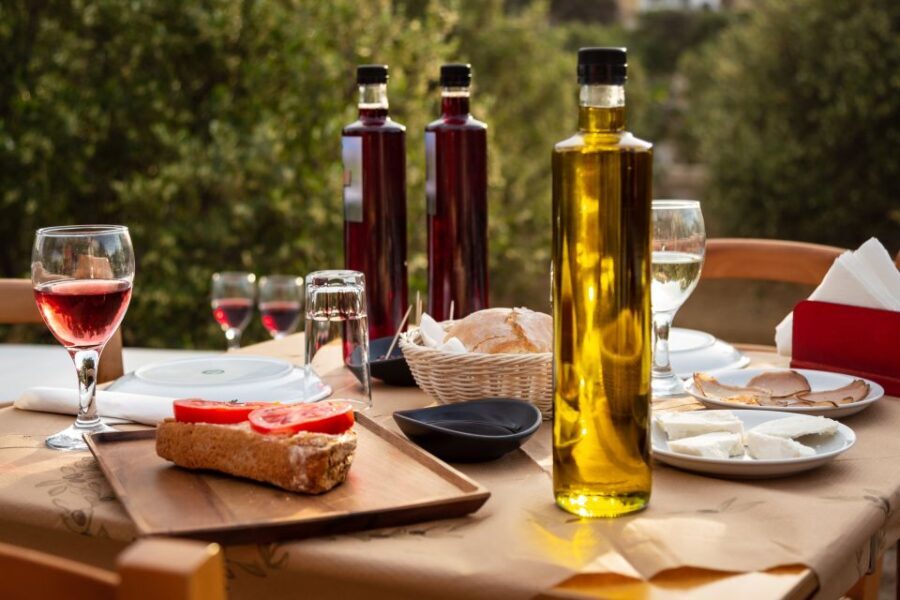 Mykonos: Winery Vineyard Experience with Food & Wine Tasting - What the Reviews Say