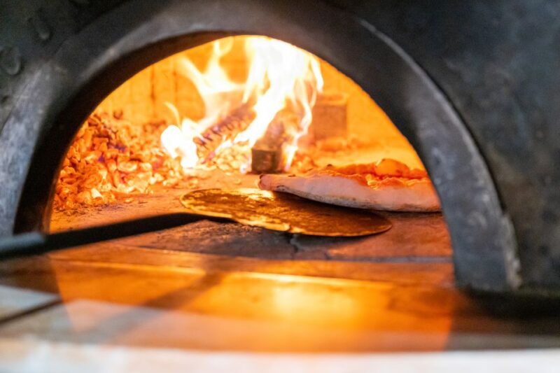 Naples: Authentic Neapolitan Pizza Making Class - Authentic Neapolitan Pizza Making Class in Naples: A Hands-On Culinary Experience