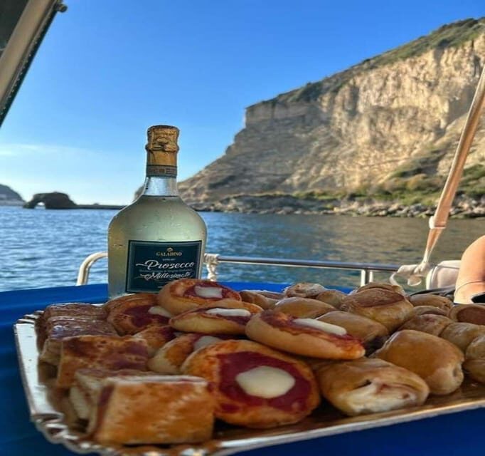 Naples: Bay of Naples Sunset Experience with Prosecco - What Makes This Tour Stand Out