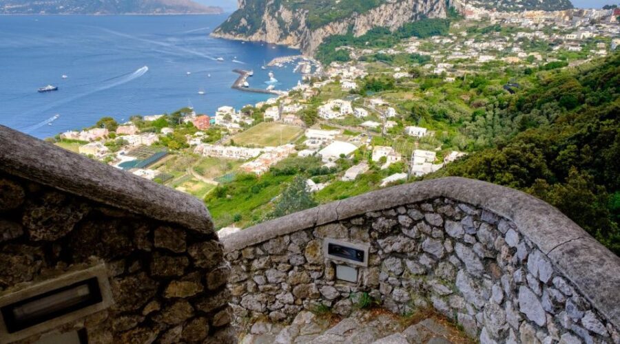 Naples: Capri Island by Hydrofoil - An Introduction to the Capri Day Trip