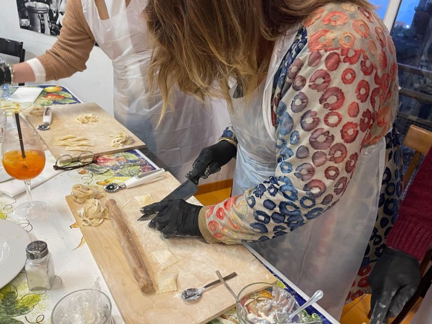 Naples: Pasta Cooking Class with Tiramisù and a Drink - Authenticity and Why It Works