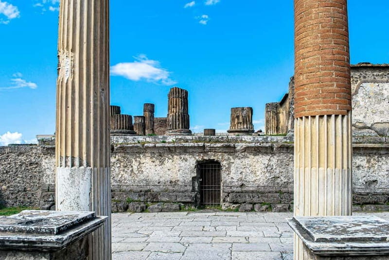 Naples: Pompeii Skip-the-Line Ticket with Round-Trip Bus - What to Expect When You Book