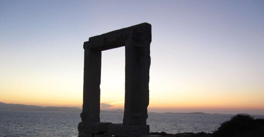 Naxos Castle Walking Tour and Sunset at the Portara - Discovering the Venetian Castle