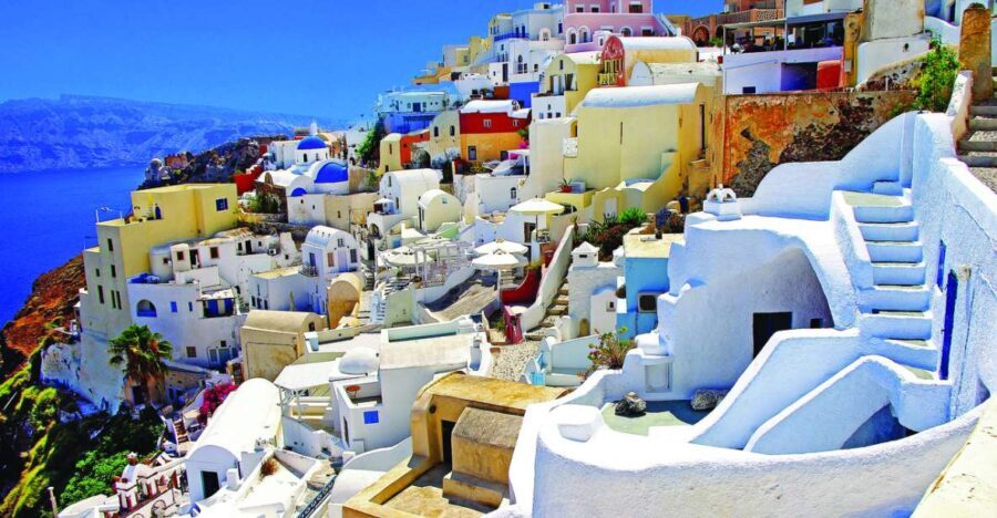 Naxos: Santorini Day Trip by Boat with Guided Tour - Docking and the Guided Exploration of Santorini