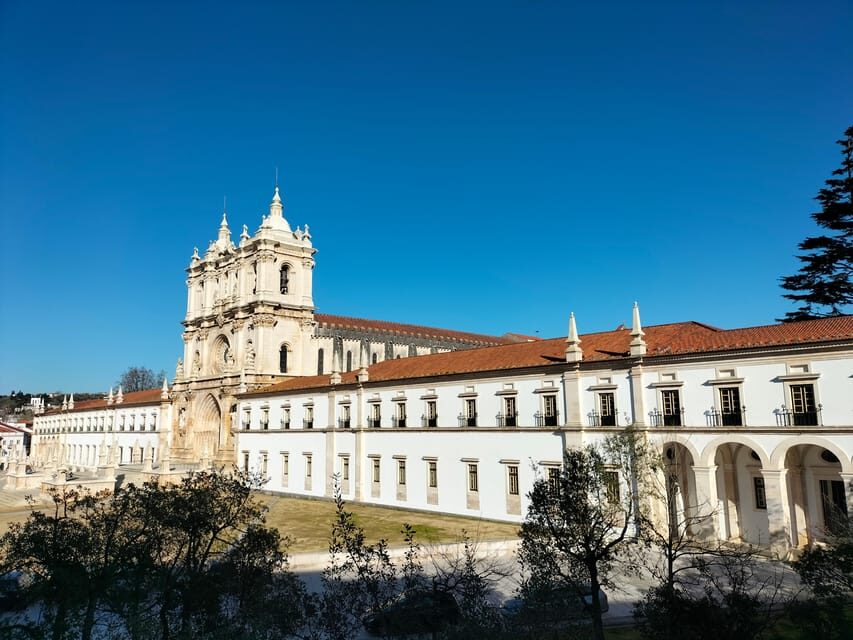 Nazaré, Óbidos & Alcobaça: Full-day Private Tour from Lisbon - Practical Details and What to Expect