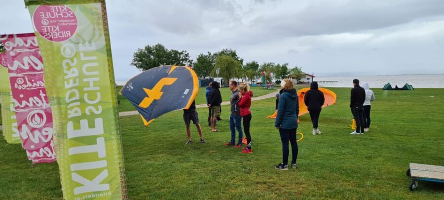 Neusiedler See: Wing Surfing Taster Experience - The Experience Provider: Kiteschule Kiteriders