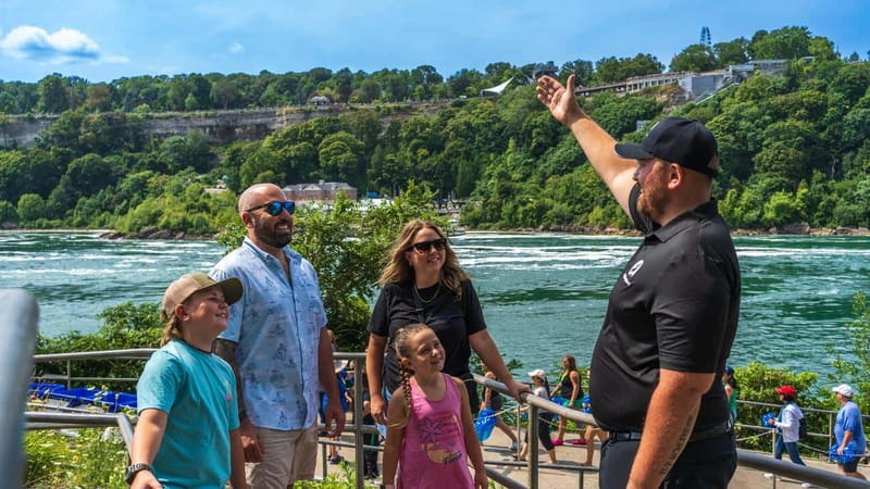 Niagara Falls: USA and Canada Tour with Boat Cruise + Lunch - Key Points