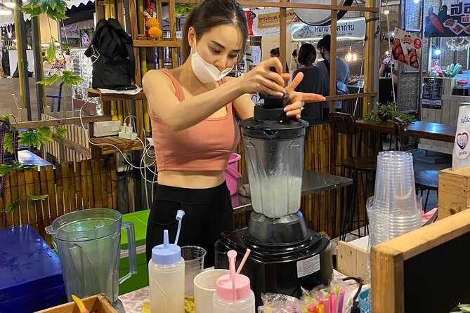 Night life in Bangkok - Jodd Fairs Train Night Market(Joint) - Introduction
