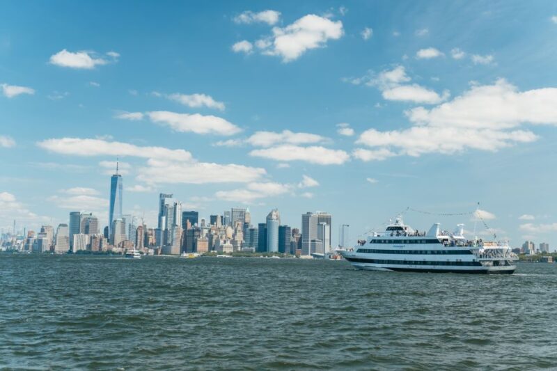 NYC: City Cruises Luxury Brunch, Lunch or Dinner Cruise - A Complete Look at the NYC: City Cruises Luxury Brunch, Lunch or Dinner Cruise