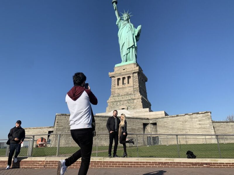 NYC: Statue of Liberty Guided Private Group or Family Tour - Exploring the Statue of Liberty with a Private Guided Tour