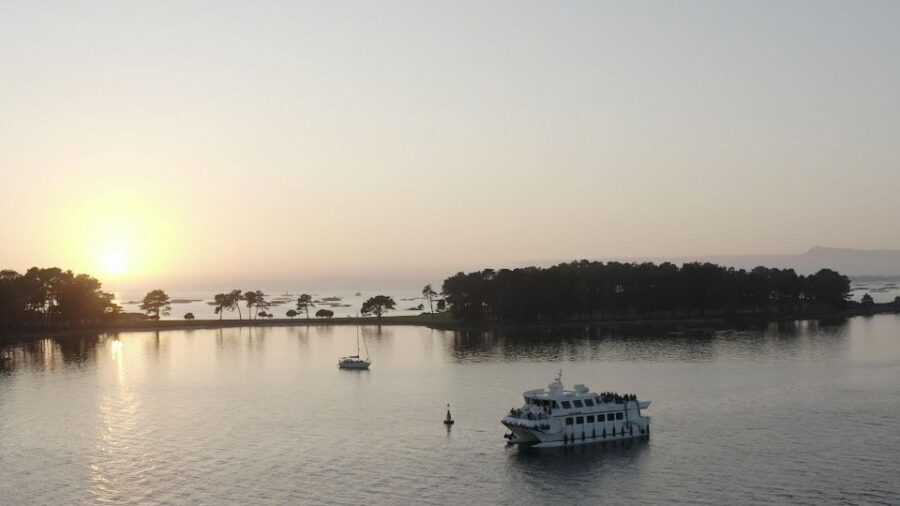 O Grove: Boat Tour at the Arousa estuary with mussel tasting - What’s Included and Practical Details