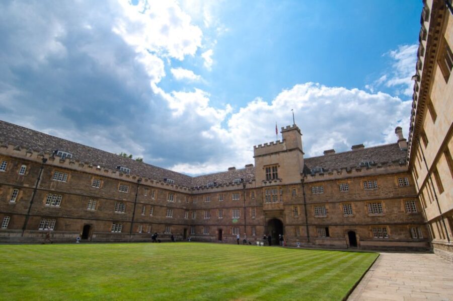 Oxford: Pre-Raphaelite Walking Tour with Exeter College - Practical Considerations & Value