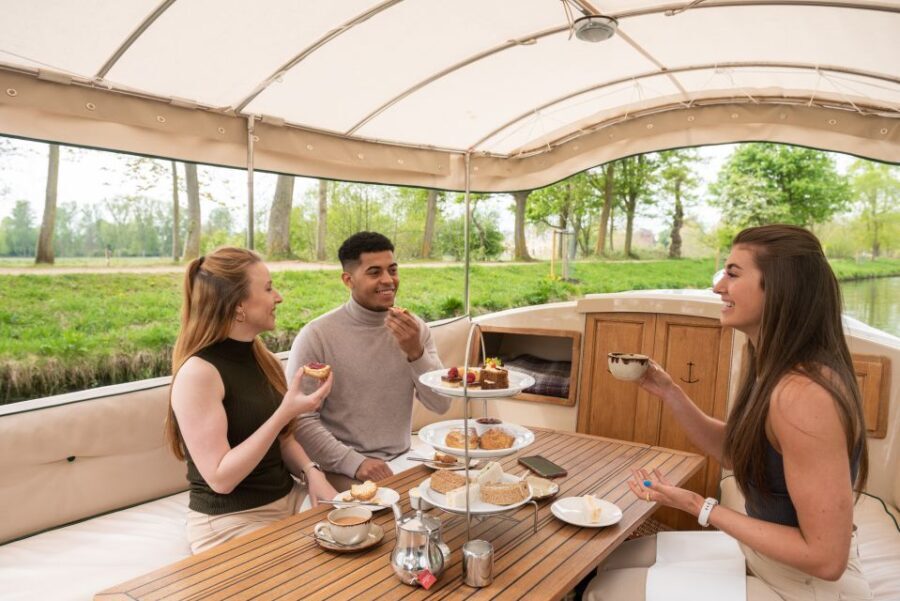 Oxford: Sightseeing River Cruise with Afternoon Tea - The Experience of Afternoon Tea on Board