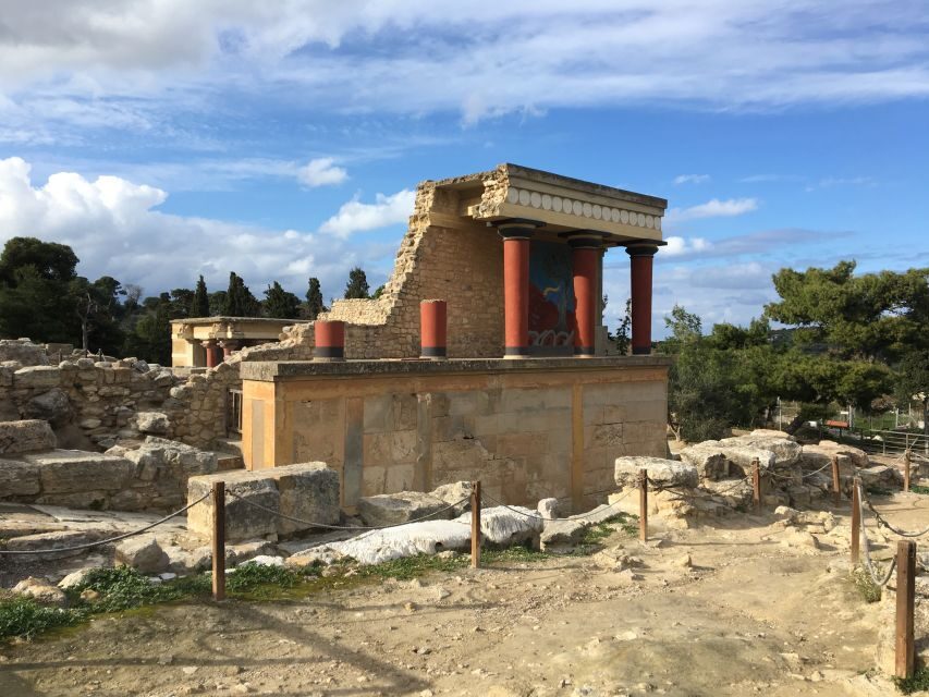 Palace of Knossos Small Group Tour - Why Choose the Palace of Knossos Small Group Tour?