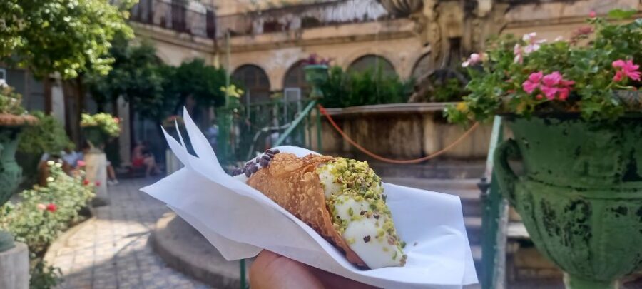 Palermo: Traditional Full Meal Food Tour with a Local - Why This Tour Works Well