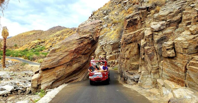 Palm Springs: Indian Canyons Jeep/Hiking Combo Tour - Key Points
