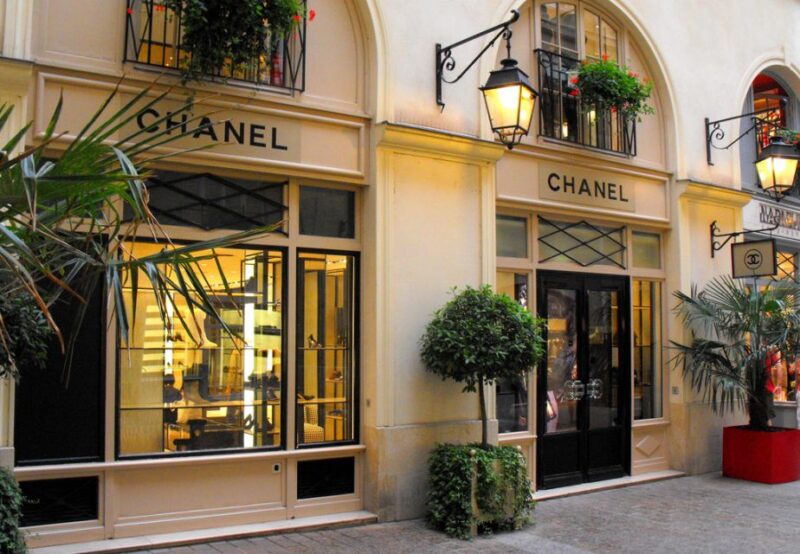 Paris 1h30-Hour Perfume Walking Tour - Key Points