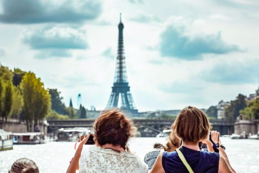 Paris: Day or Sunset Cruise with Drink, Ice Cream or Dessert - Who Will Love This Tour?
