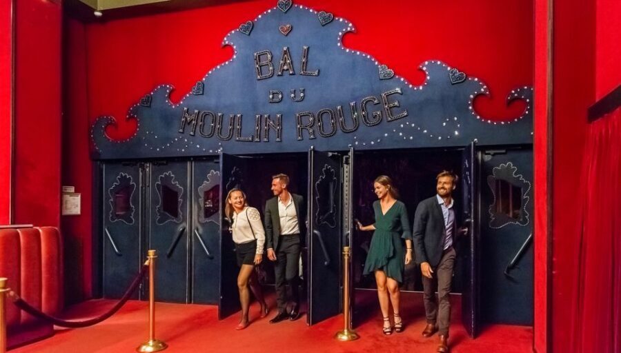 Paris: Evening Sightseeing Tour and Moulin Rouge Show - How the Experience Feels: Insights from Reviewers