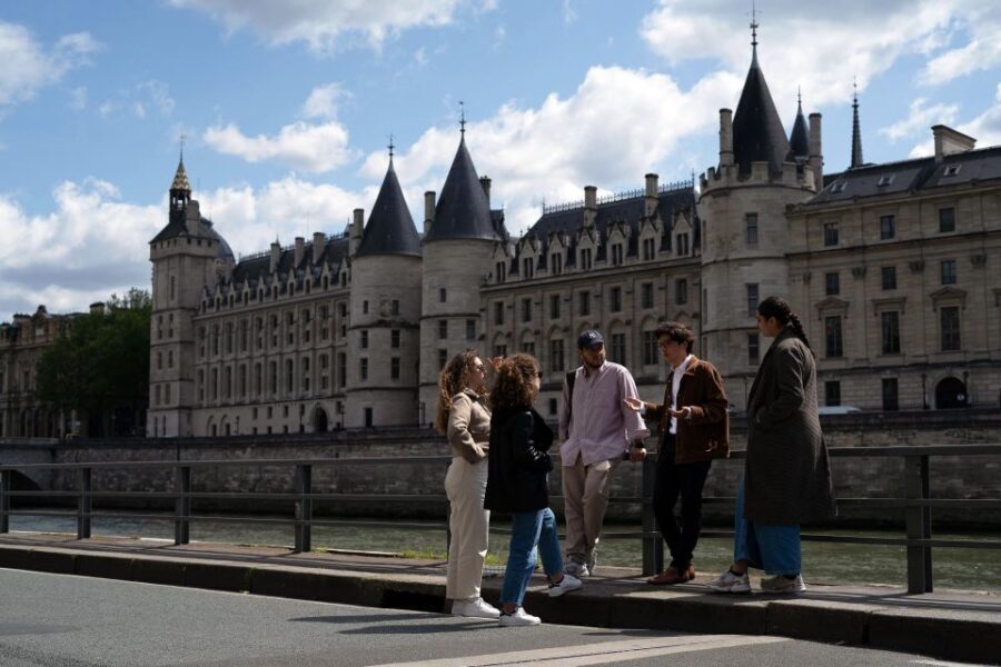 Paris: Ile De La Cité Walking Tour and Paris' Birthplace - FAQ