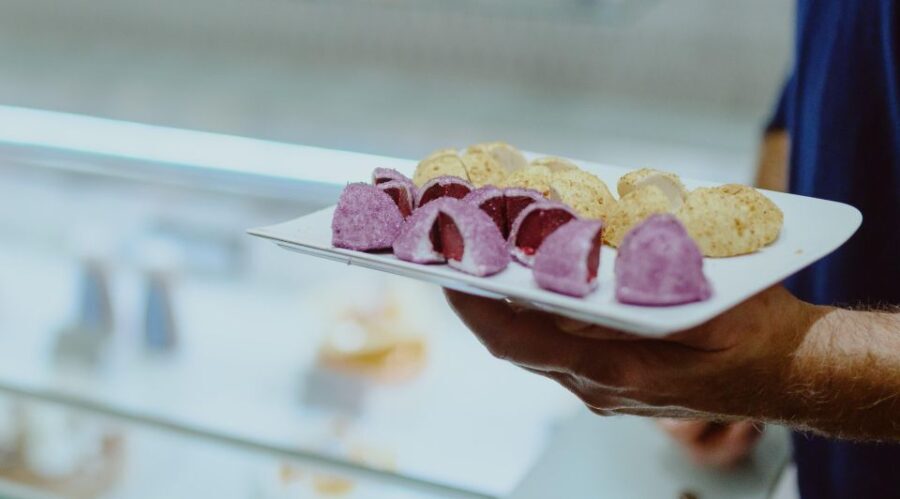 Paris: Luxury Food Tour with degustations in Le Marais - What to Expect at Each Stop