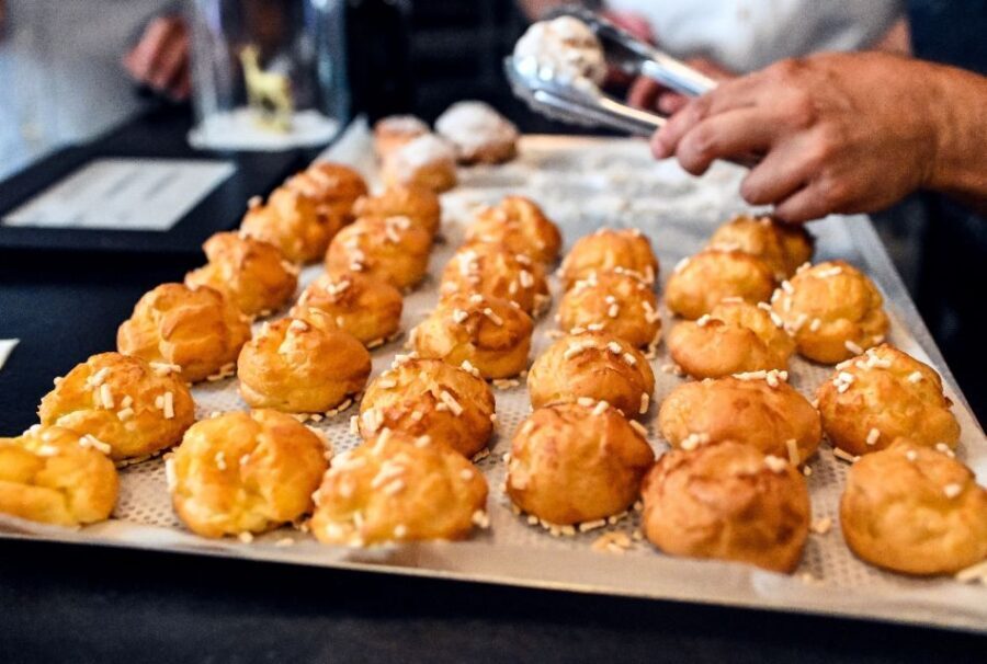 Paris: Montmartre Food Tasting Walking Tour with Secret Dish - Key Points
