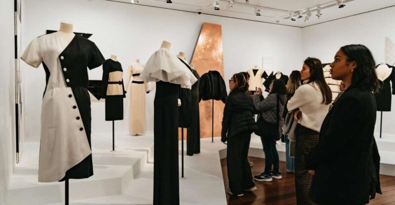 Paris: Musée Yves Saint Laurent Before Opening Hours Tour - Why Choose the Musée Yves Saint Laurent Before Opening Hours Tour?