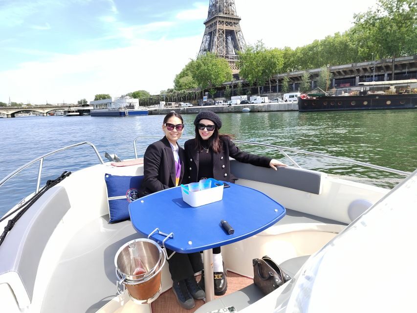 Paris: Private Boat Cruise on Seine River - The Itinerary Breakdown